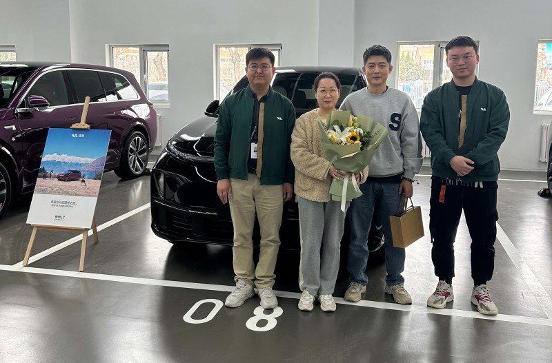 理想L7正式开启交付 新车综合续航里程1315km_凤凰网汽车_凤凰网