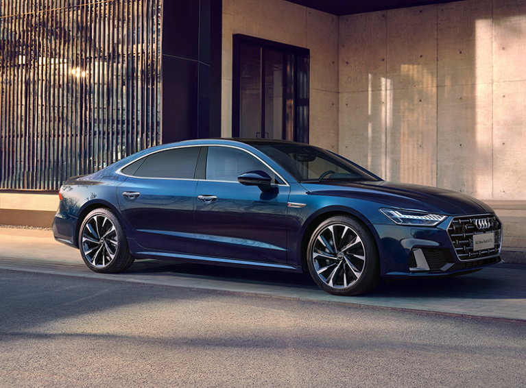 豪华车怎么选？上汽奥迪A7L黑武士和影武士回归，更适合年轻人_凤凰网