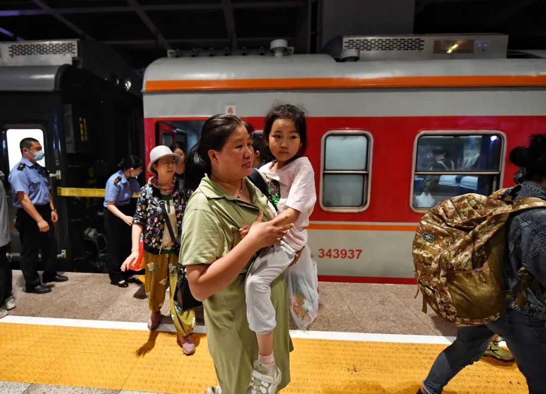 暴风雨中，没有人是孤岛_凤凰网资讯_凤凰网