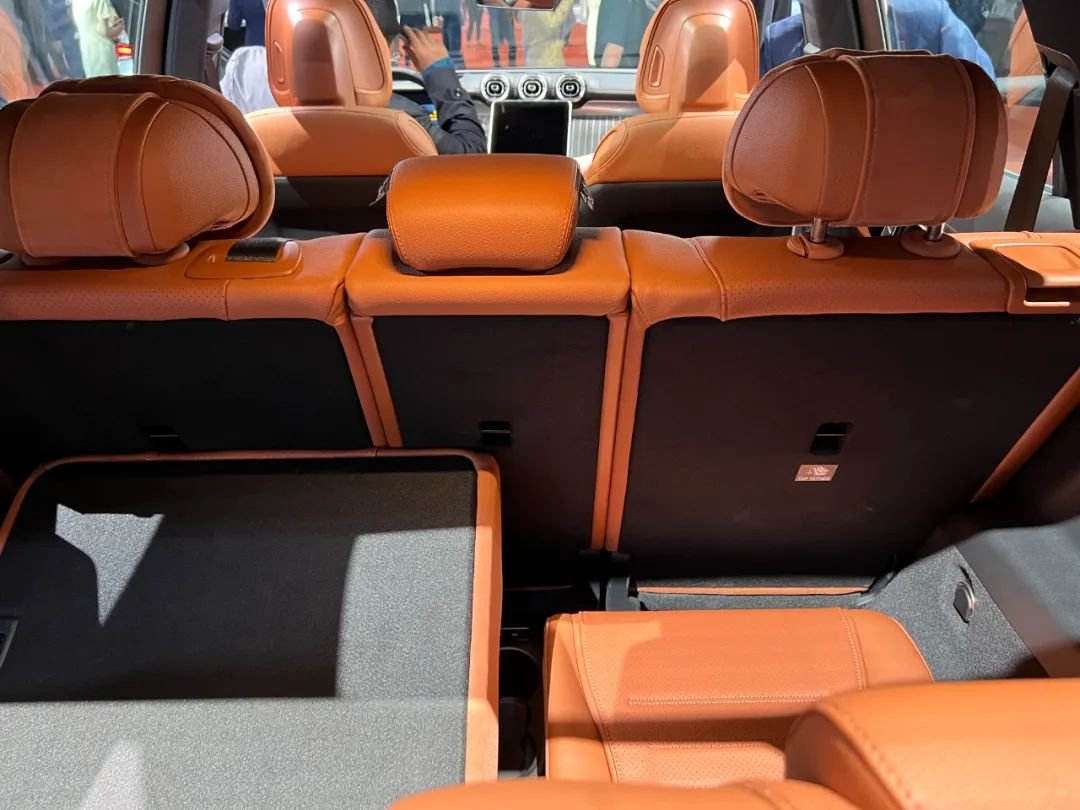 音频丨全新奔驰GLC，7座只是涨价的噱头？_凤凰网汽车_凤凰网