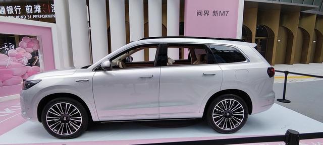24.98万起售，AITO问界M7五座版正式上市，你会买单吗？_凤凰网汽车_凤凰网