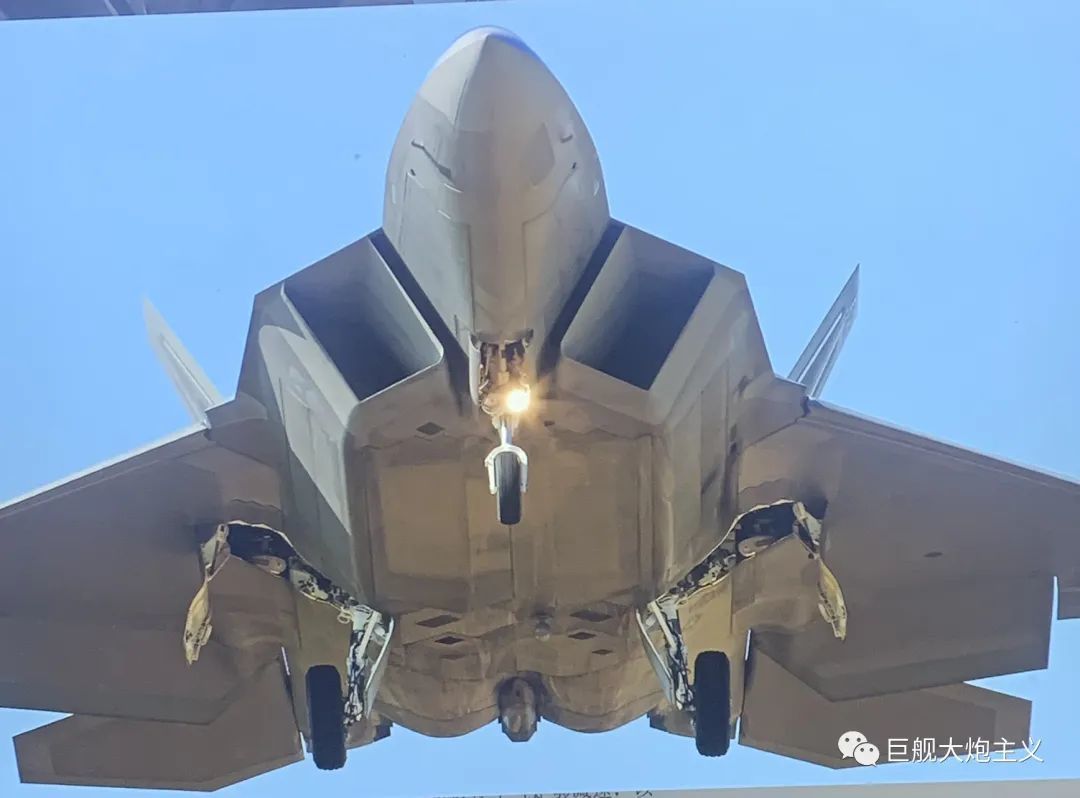 军迷眼中的完美战机是如何败给F-22的？_凤凰网