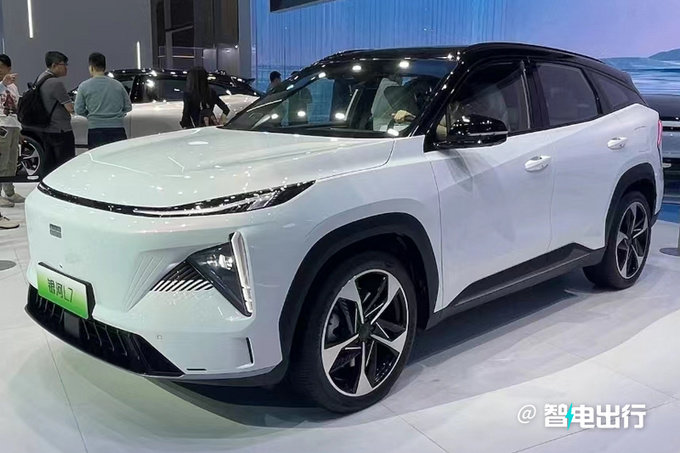 吉利银河L7三天后下线！标配8155芯片 续航1370km_凤凰网汽车_凤凰网