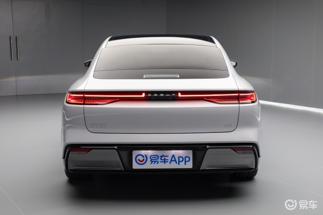 2023广州车展：吉利银河E8亮相_凤凰网汽车_凤凰网