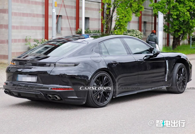 保时捷新款帕拉梅拉实车街拍！升级卡宴同款内饰_凤凰网