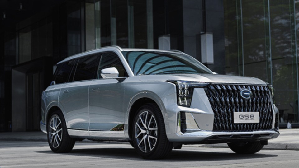 新款传祺GS8：双擎比燃油版贵，但养车少花6千/年？_凤凰网汽车_凤凰网