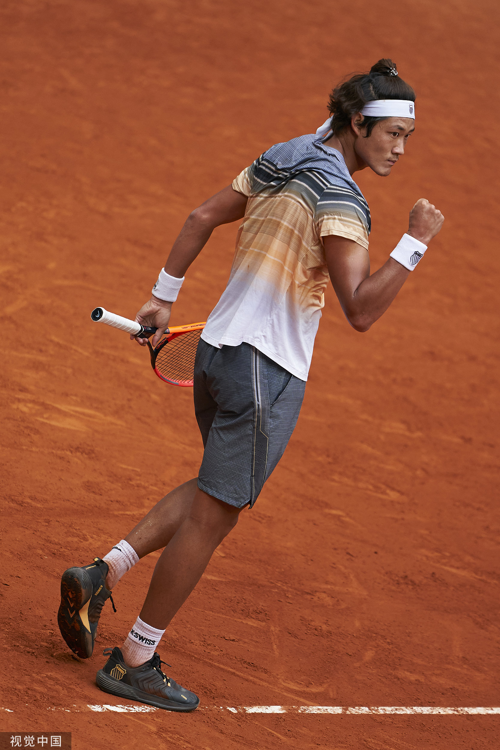 张之臻继续改写历史！中国大陆男网首进大师赛8强_凤凰网