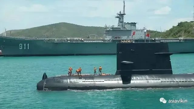 关于中国售泰S26T潜艇的柴油发动机