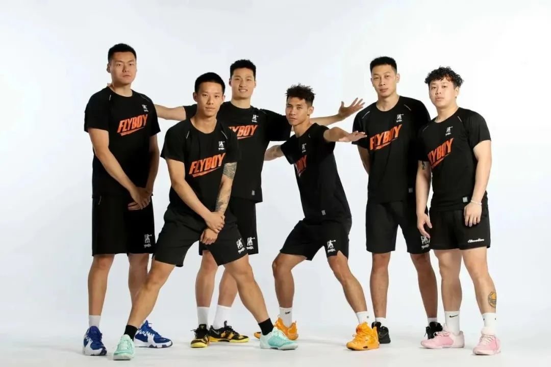 全国八大篮球厂牌集结，「街球霸王」一触即发_凤凰网