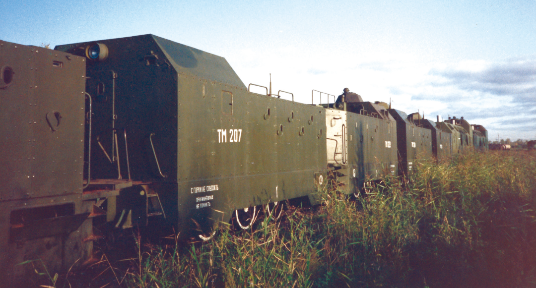 重装上阵：苏俄现代装甲列车_凤凰网