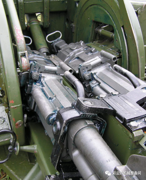 高炮放平，军事法……法你个螺纹钢！图说ZU-23-2双管小高炮_凤凰网