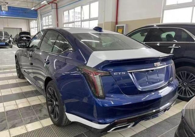 现款28.97万元起售，新款凯迪拉克CT5实车曝光，外观变化很明显_凤凰网汽车_凤凰网