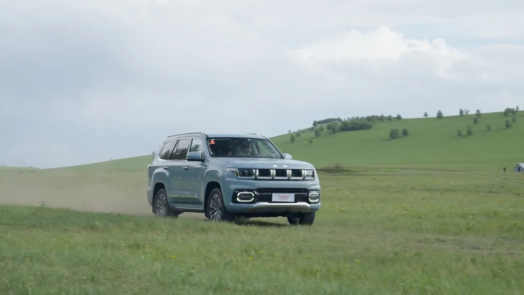自驾BJ60穿越草原 颠覆我的“驾值观”_凤凰网汽车_凤凰网