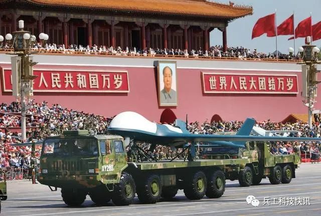 真正的“功勋机”，2023空军航空开放活动上的BZK-005无人侦察机__凤凰网