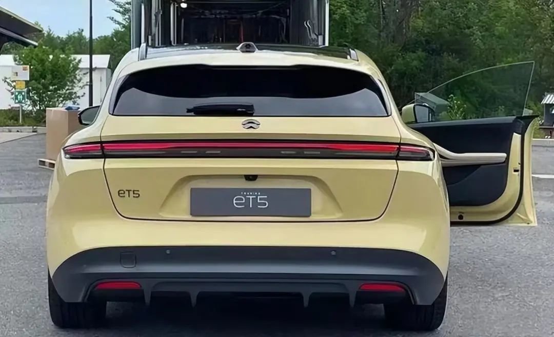 15号发布！蔚来“猎装版”ET5敲定，或售35万，配置、空间优势大_凤凰网汽车_凤凰网