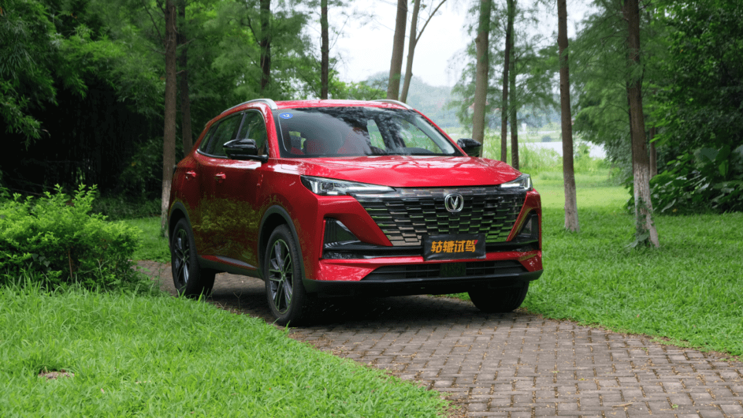 10万级入门SUV对决，CS55PLUS对比博越COOL，谁更令人惊喜？_凤凰网汽车_凤凰网