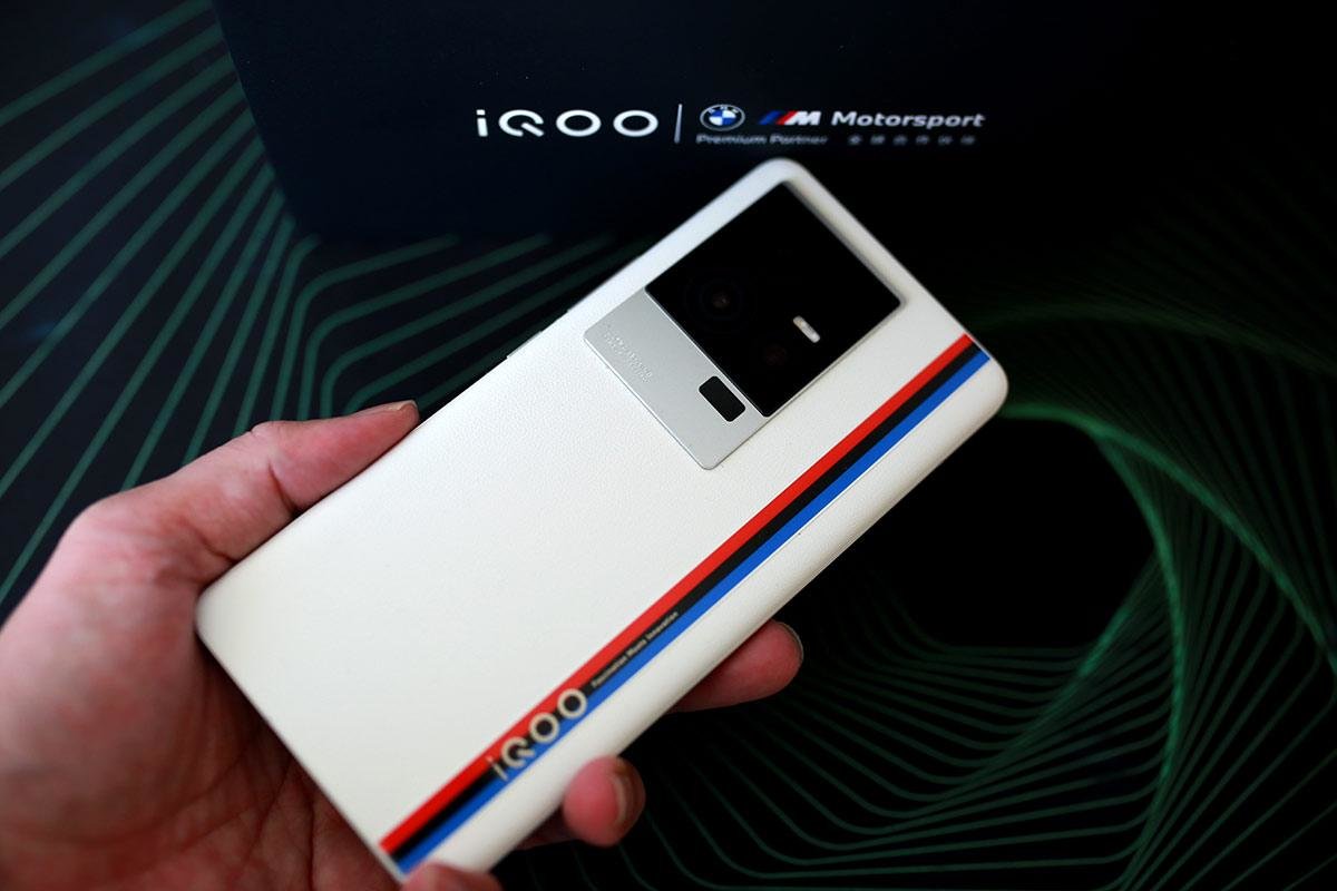 有一说二：顺畅而丝滑，iQOO11手机的影音娱乐全体验_凤凰网