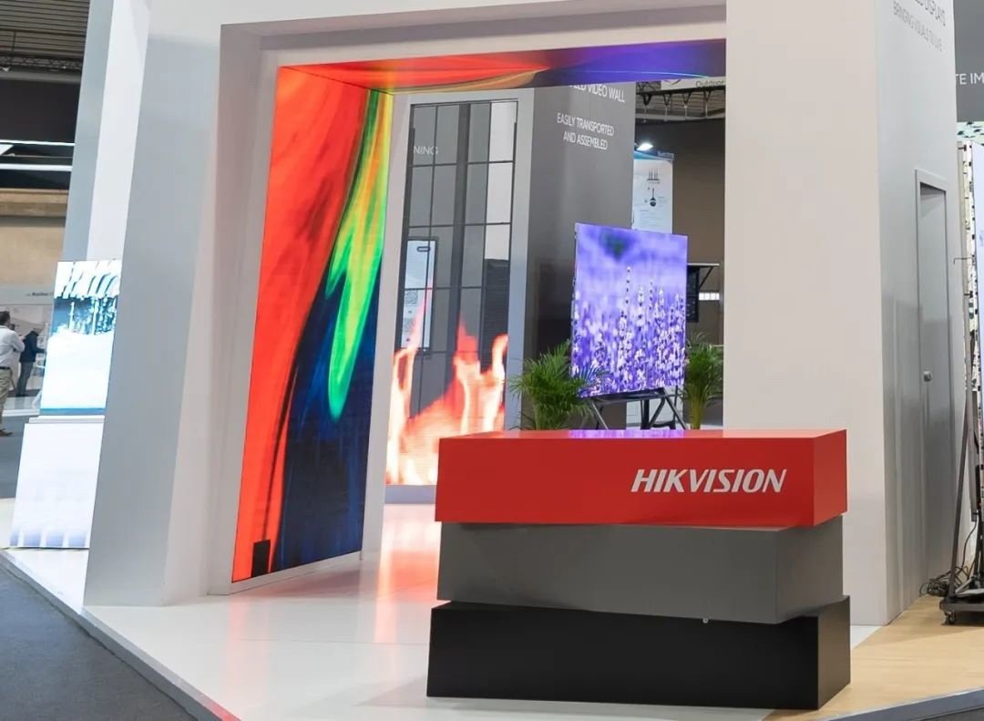 海康威视亮相ISE 2023，展示多种形态的LED屏__凤凰网