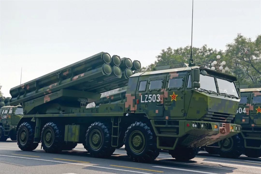 军迷预言成真！PHL-191“箱远火”亮相环台湾岛军演，“远火洗地”能有多大威力？_凤凰网