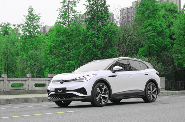 上汽大众ID4颜值配置兼备，更有超高安全性_凤凰网