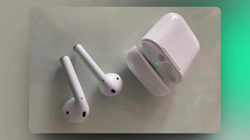 AirPods全系历史：小小的塑料撬动千亿市场，它是怎么做到的？_凤凰网