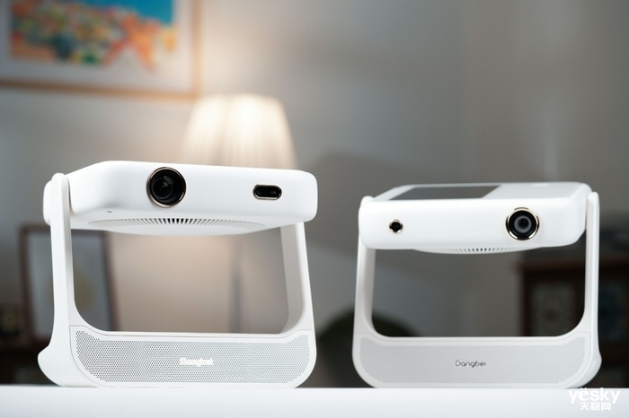 投影也能成为创意桌搭“神器” 当贝D6X Pro智能投影评测