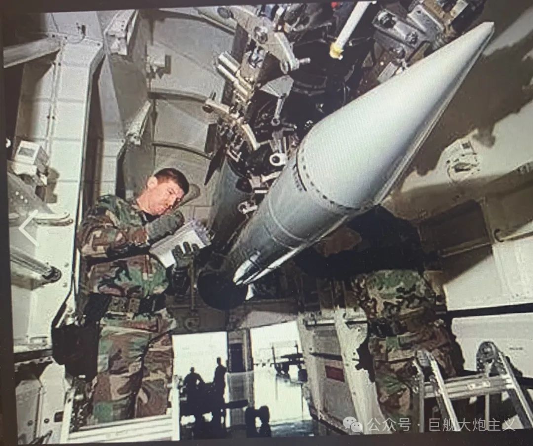 来瞧瞧美国空投核武库吧：B61型可调当量核弹已经在美军服役50年以上，还在不断推出改进型号_凤凰网历史_凤凰网