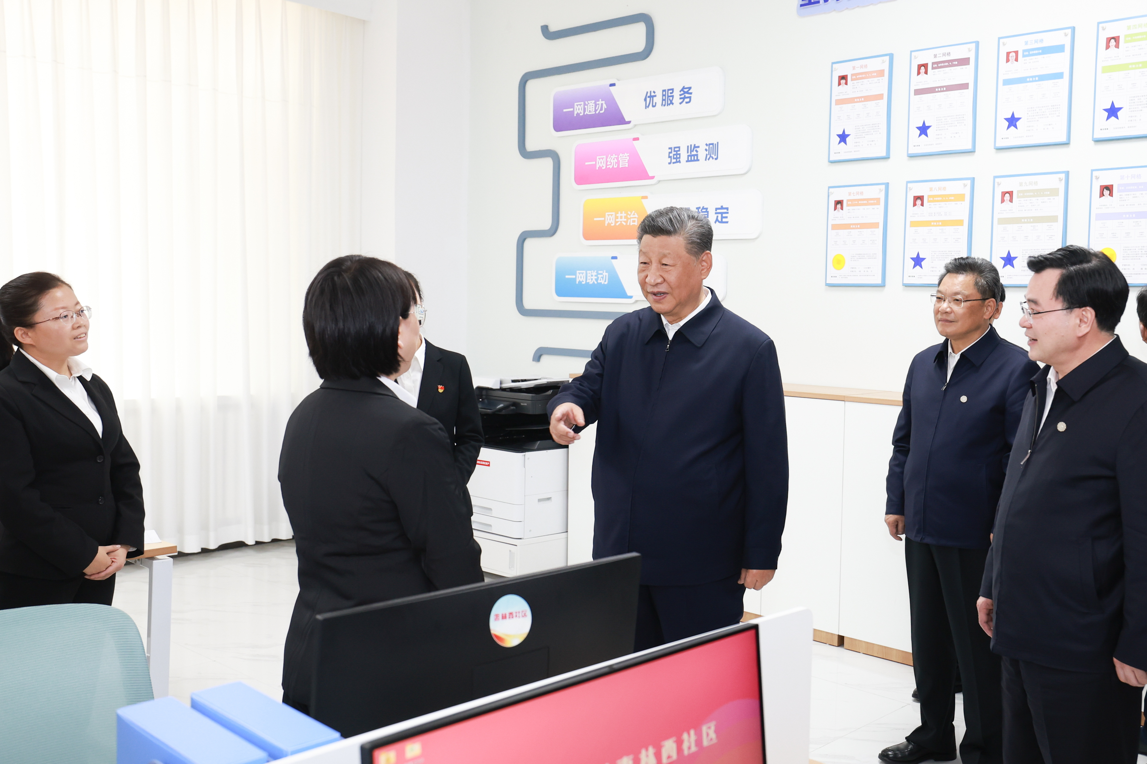 习近平在甘肃考察_凤凰网资讯_凤凰网