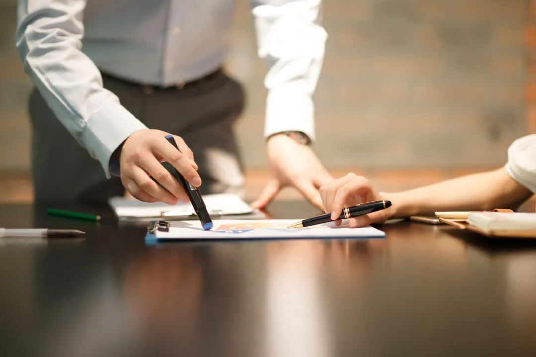 反对职场PUA，但也别泛化_凤凰网