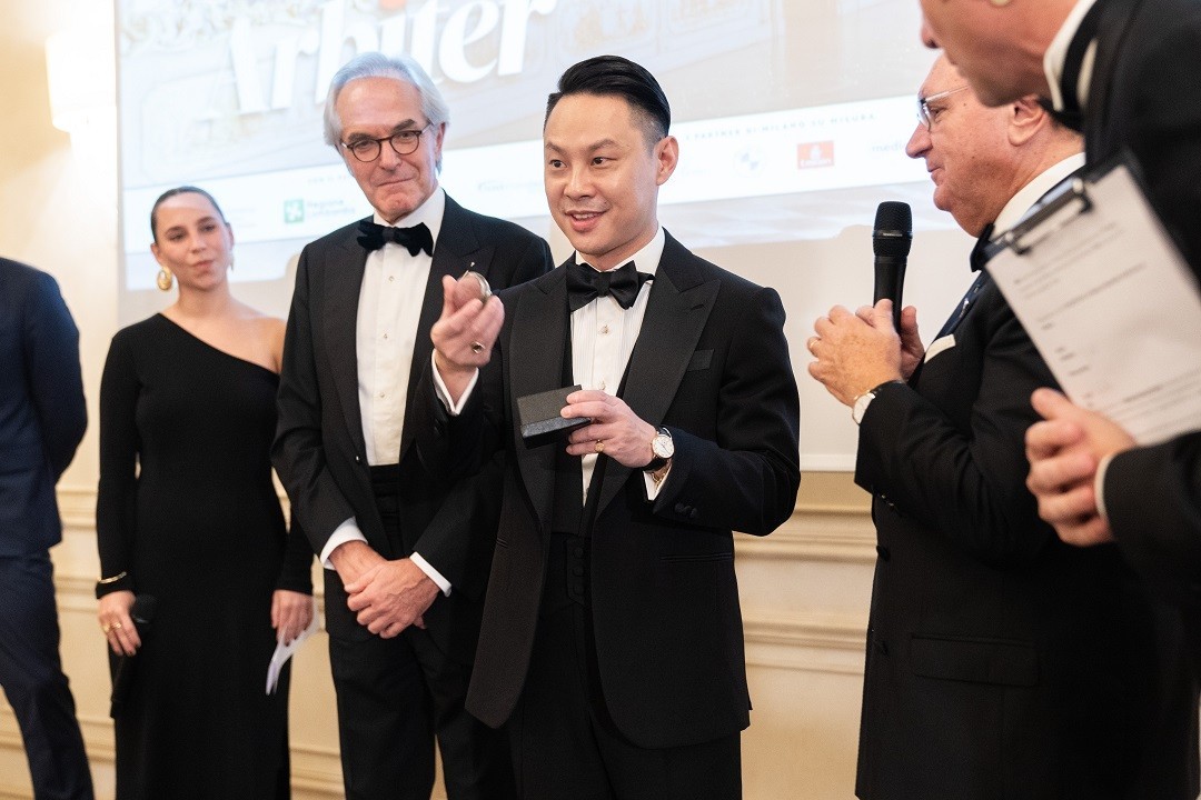 SAMUEL WANG斩获「定制界的奥斯卡」 引领中国西装走向世界_凤凰网区域_凤凰网