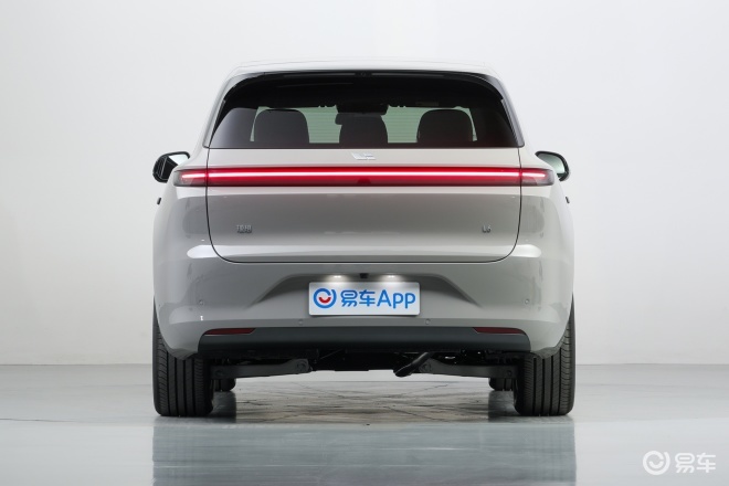 理想L6上市72小时累计定单突破10000台 售24.98万元起_凤凰网汽车_凤凰网