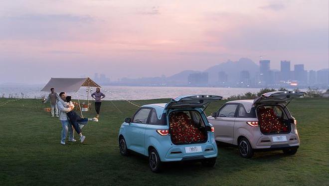 凯翼拾月VS五菱宏光MINI EV，A00级市场谁主沉浮？_凤凰网