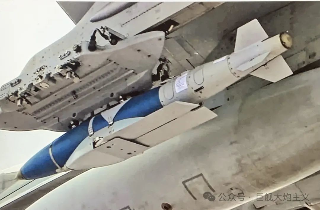 制导炸弹领域要变天了，法国的“锤子”火箭辅助动力炸弹有何能耐？与美国的PJDAM喷气动力炸弹相比又如何？_凤凰网