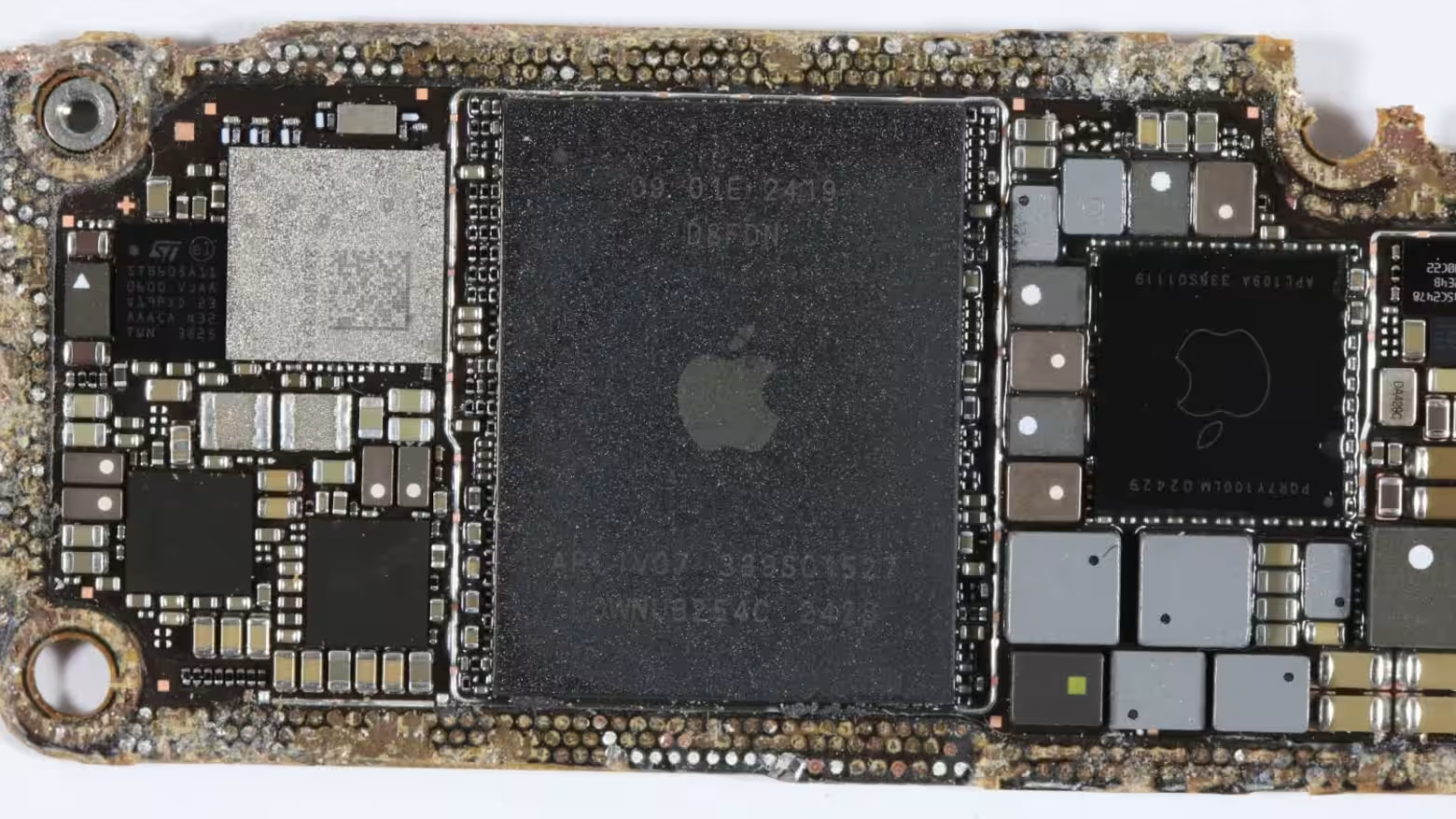 机构拆解iPhone16 Pro：零部件价值568美元，占售价57%