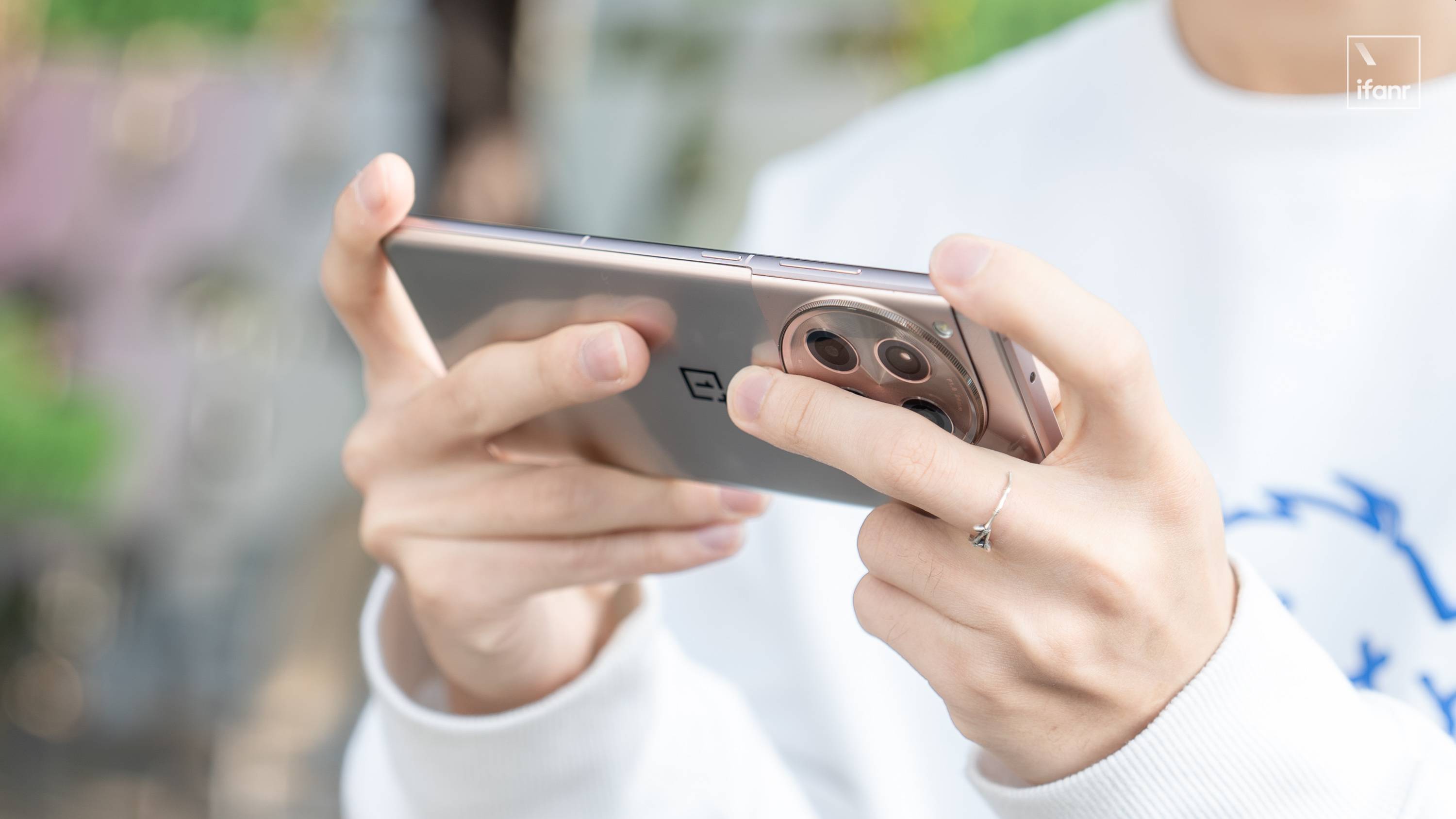 一加 Ace 3 体验：定价 2599 起，电池储存大升级，加量之后也降价_凤凰网