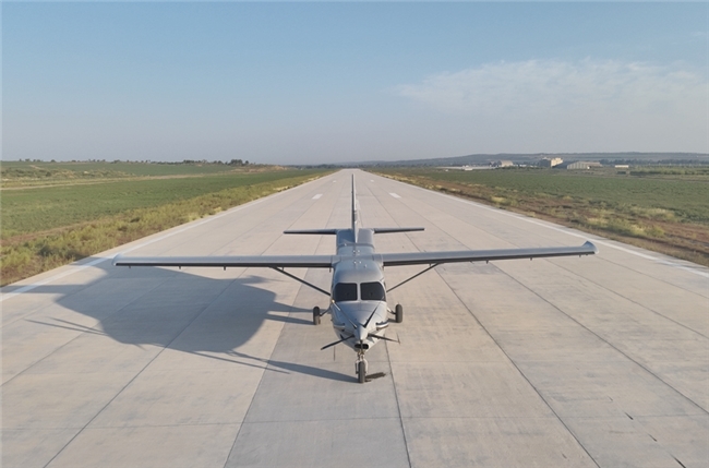 我国第一型载重超3吨的大型无人运输机SA750U成功首飞_凤凰网区域_凤凰网