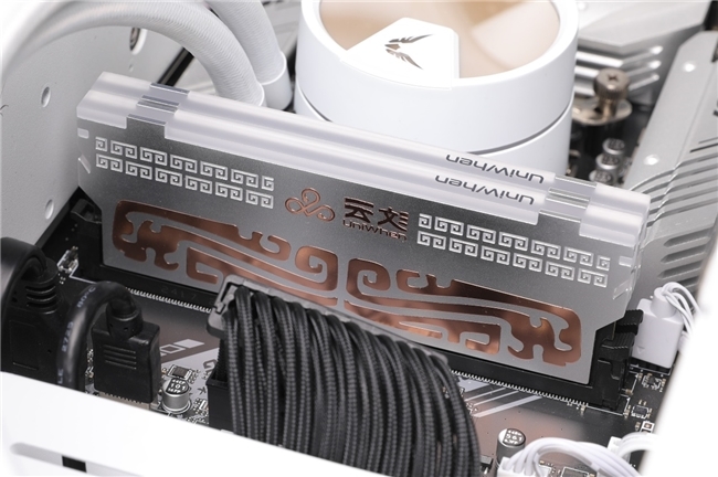 解疑揭秘丨超频8000MT/s究竟需要什么主板？_凤凰网