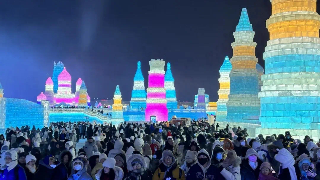 开年看一线｜体旅融合激发冬日活力 新型消费市场热度攀升_凤凰网