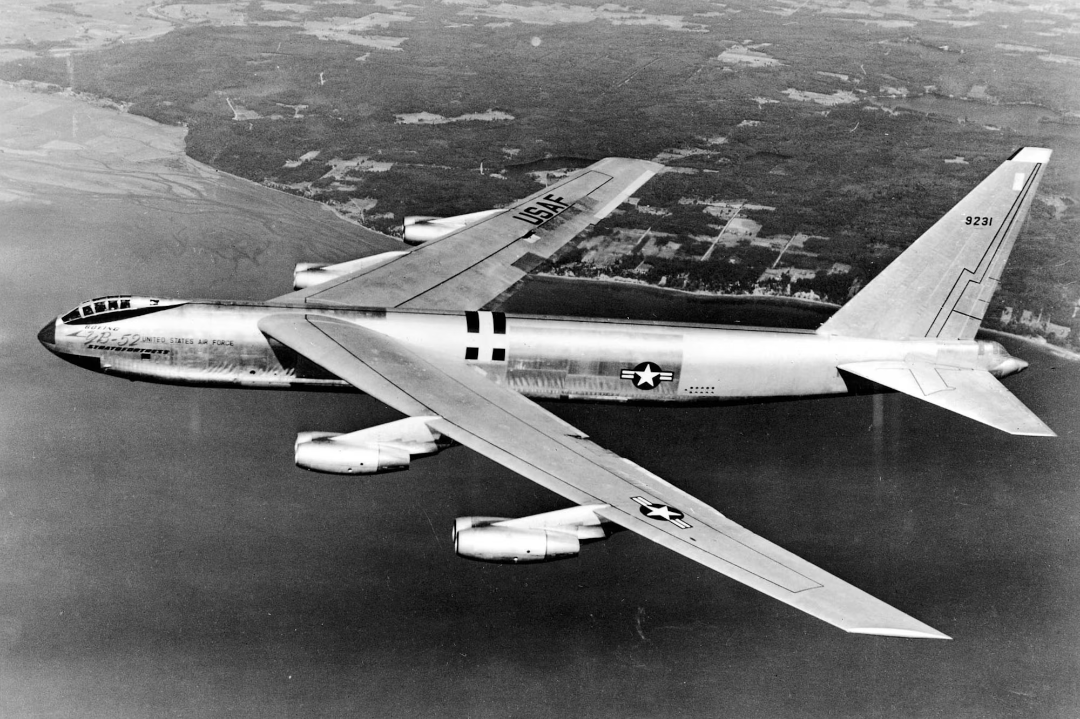 B-52最后一次重大升级保持8发设计，这一方案有何“魅力”？_凤凰网