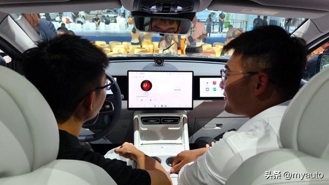 星途ET5成都车展首秀15万级家庭SUV价值标杆__凤凰网