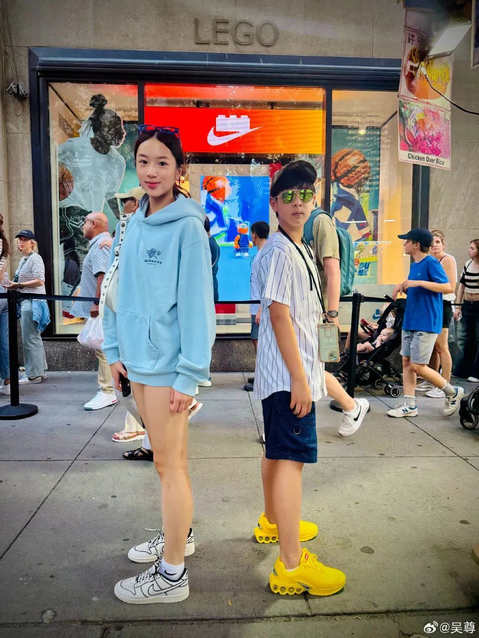 还记得吴尊女儿NeiNei吗？现在长这样？_凤凰网