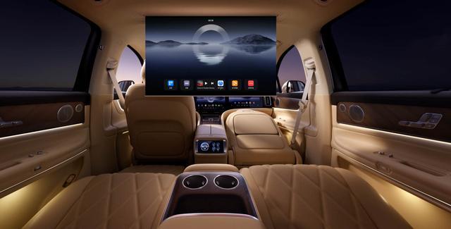 从销量冠军到技术革新，问界M9 2025款上市24小时大定破1.5万_凤凰网