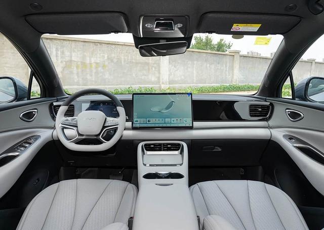 13.98万起，比亚迪海狮06 EV、DM-i上市！大灯双层设计，配云辇-C_凤凰网