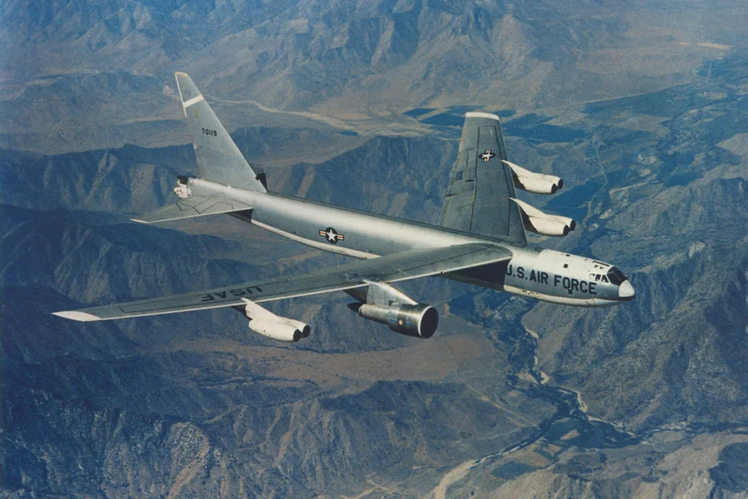 B-52最后一次重大升级保持8发设计，这一方案有何“魅力”？_凤凰网