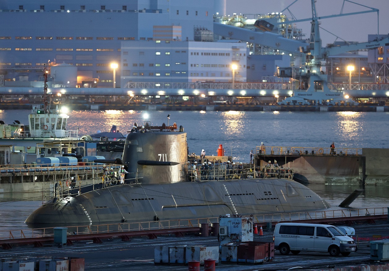 技术问题丛生 台军方承认“海鲲”号潜艇跳票_凤凰网