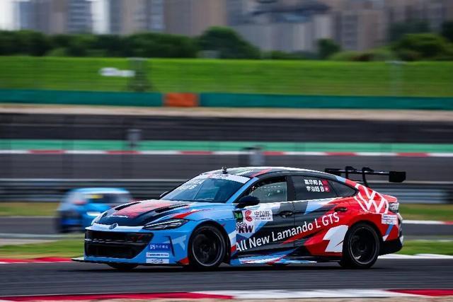 上汽大众333车队夺得CTCC上海嘉定站首轮冠军_凤凰网