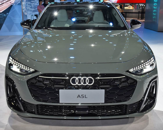 第五代EA888、华为智驾、23.98万起，奥迪A5L能逆天改命吗？_凤凰网