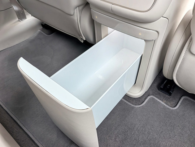 新一代智己LS6上市 19.79-26.99万元_凤凰网