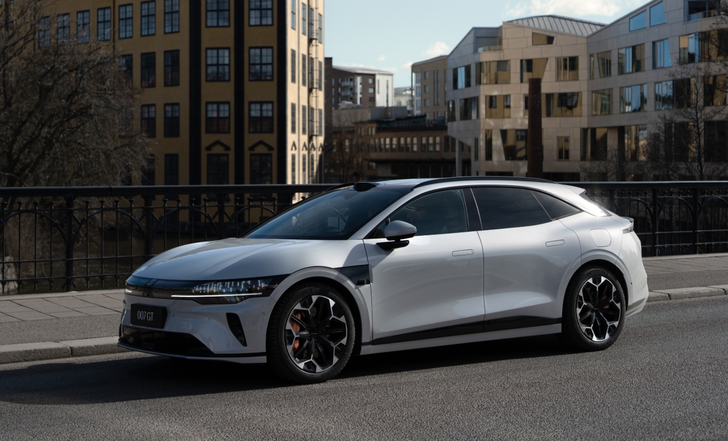 极氪007GT开启全国交付 售价20.29万元起_凤凰网汽车_凤凰网