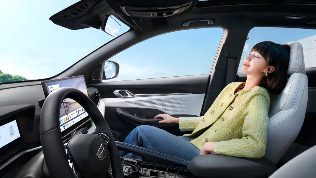 10万内落地燃油SUV，197马力配多连杆后悬，都是大厂出品_凤凰网